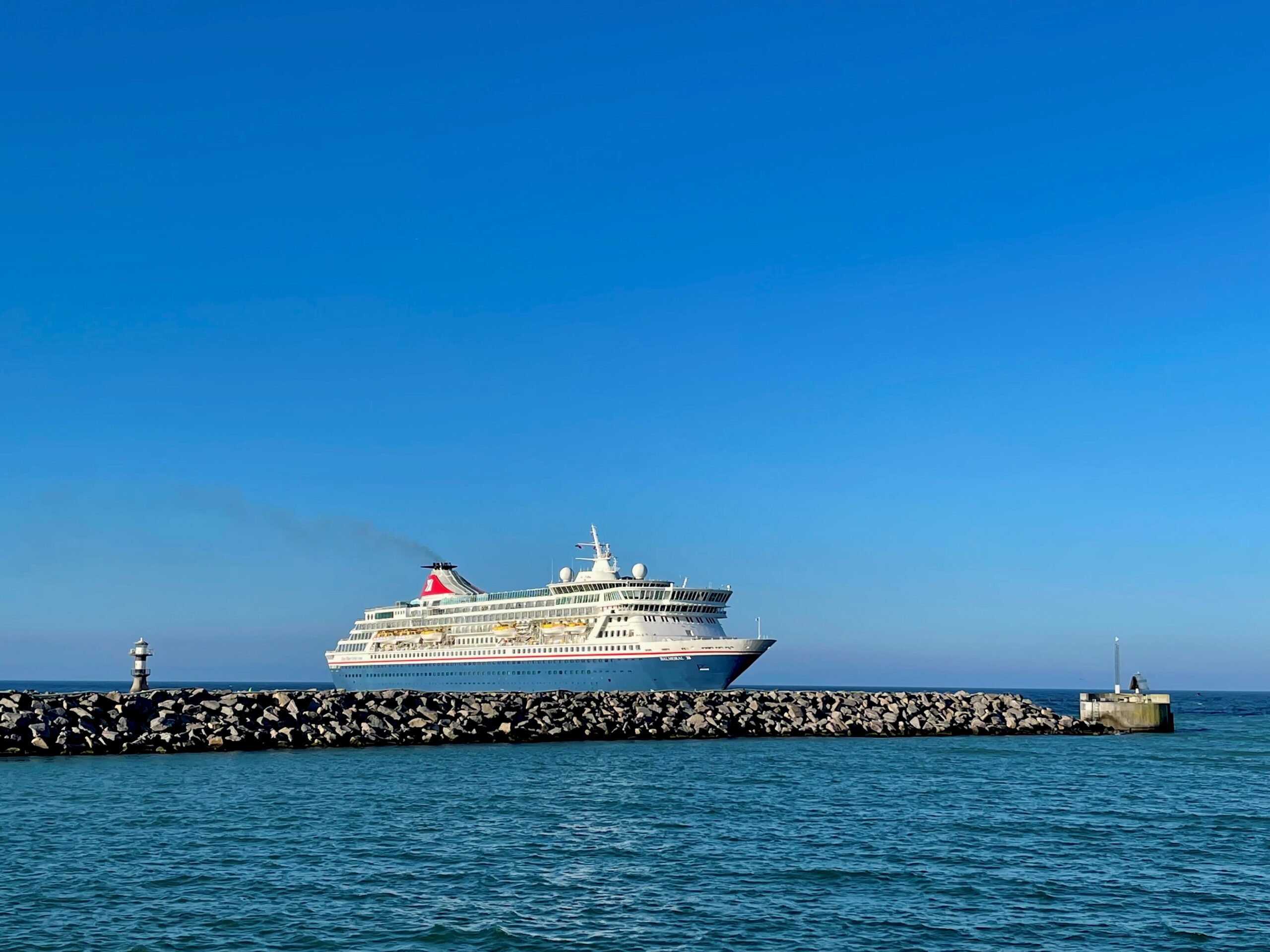 New cruise ship in Port of Trelleborg - Trelleborgs hamn : Trelleborgs hamn