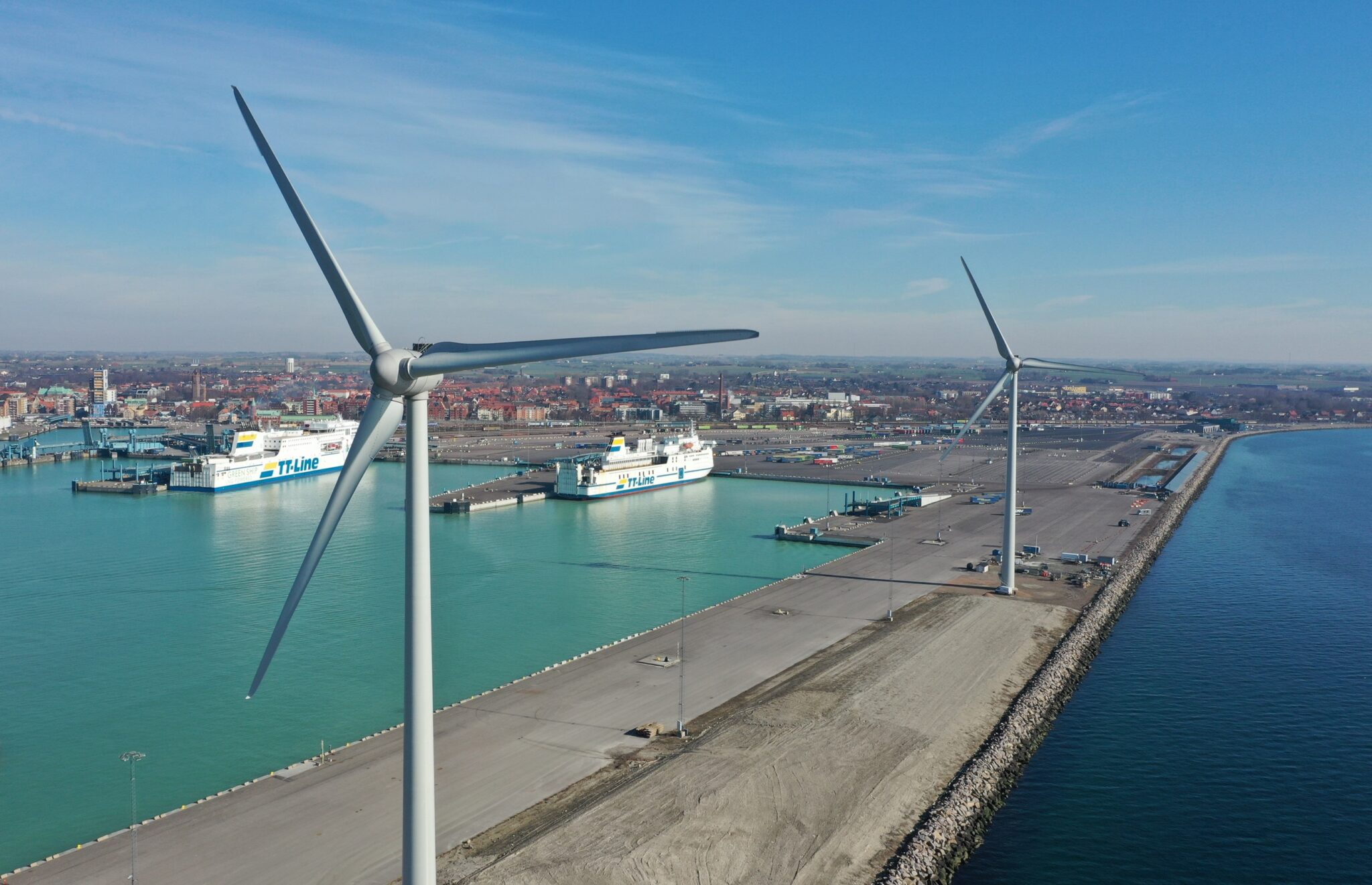 Port of Trelleborg's wind turbines deliver lots of green energy ...
